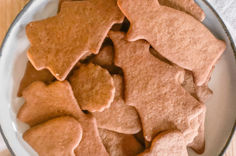 Brunkager (Danish Gingerbread Cookies) - Skandibaking
