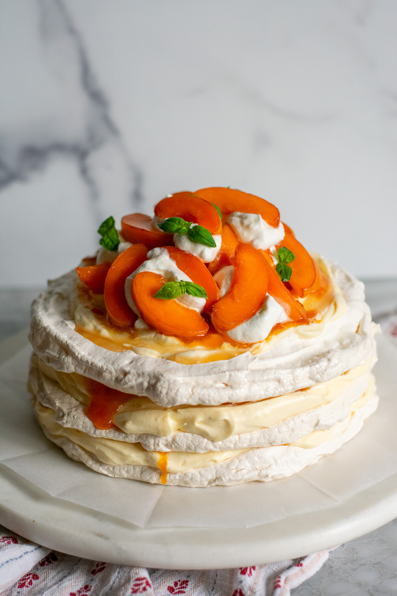 Apricot and Vanilla Meringue Layer Cake - Skandibaking